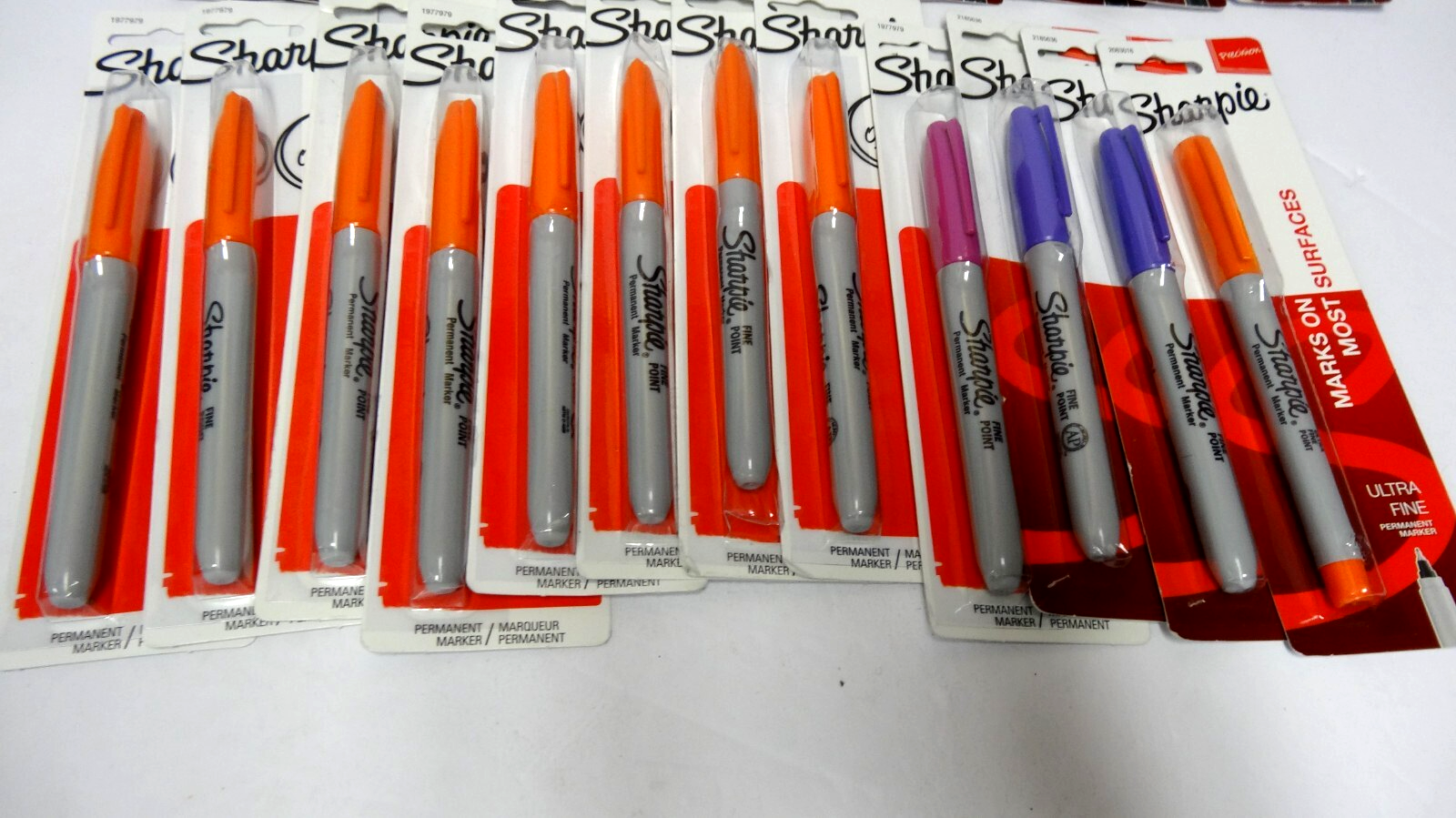 Sharpie Fine Point Permanent Marker Lot of 26 Blk/Orange Blue/Red ...