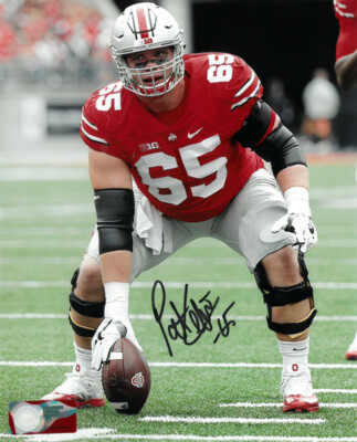 Pat Elflein signed Ohio State Buckeyes NCAA 8X10 Photo #65 (vertical ...