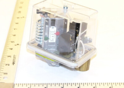 Copeland Comfort Control (Alco) 097311 FF444-V4DAF SPDT # CTRL 6/230 ...