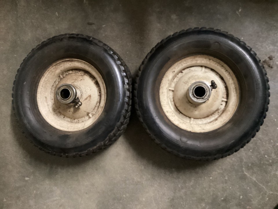 VINTAGE ORIGINAL COMET SNAPPER REAR ENGINE SET OF FRONT HARD FLAT FREE ...