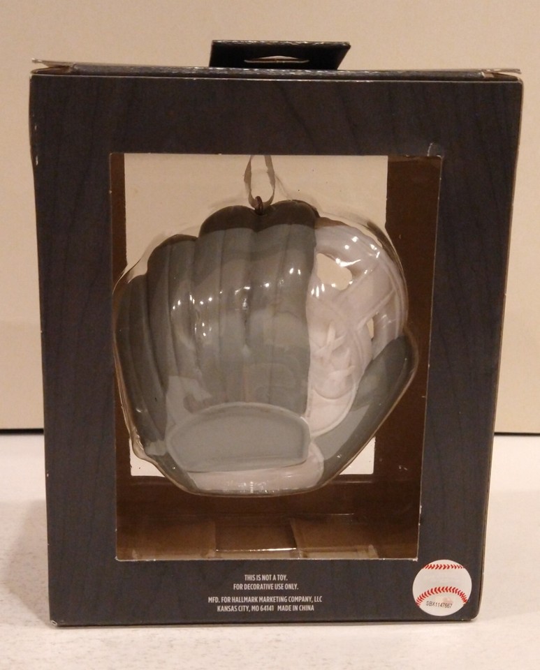 New York Yankees Christmas Tree Ornament by Hallmark - NIB! | eBay