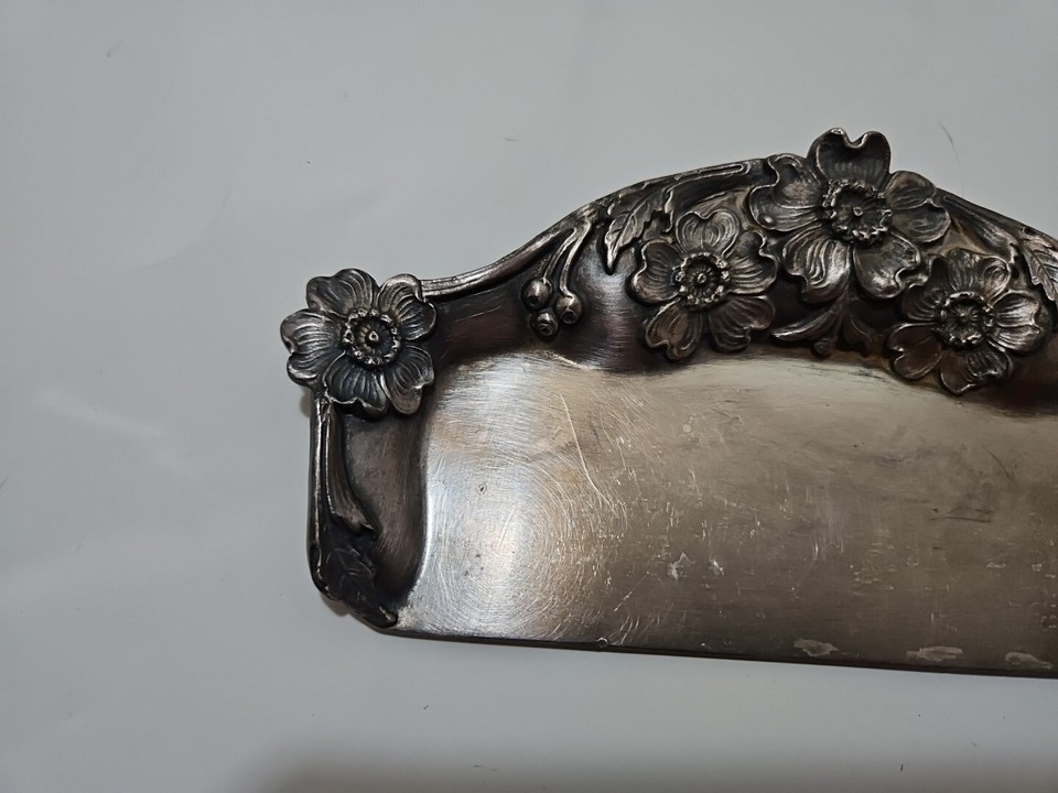 Antique Crumber Silverplated Flower Trim Art Nouveau Butler Crumb Scoop ...