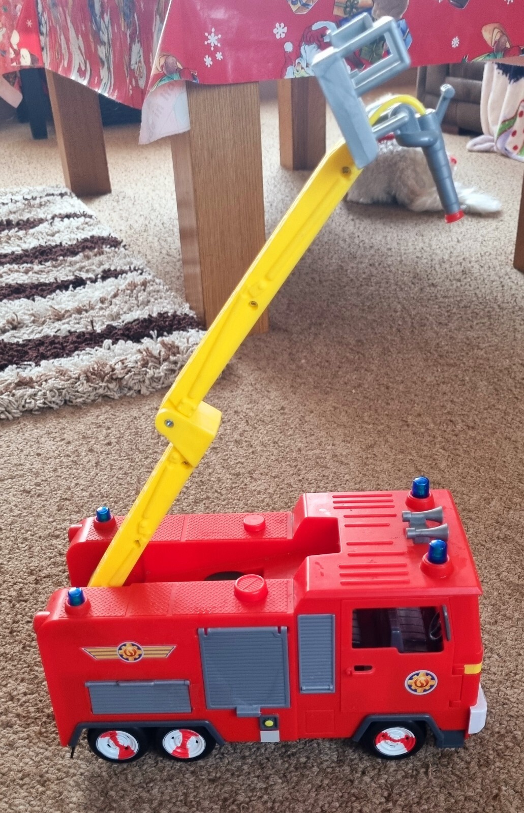 Fireman Sam Friction Action Jupiter Fire Engine With Additional Figures ...