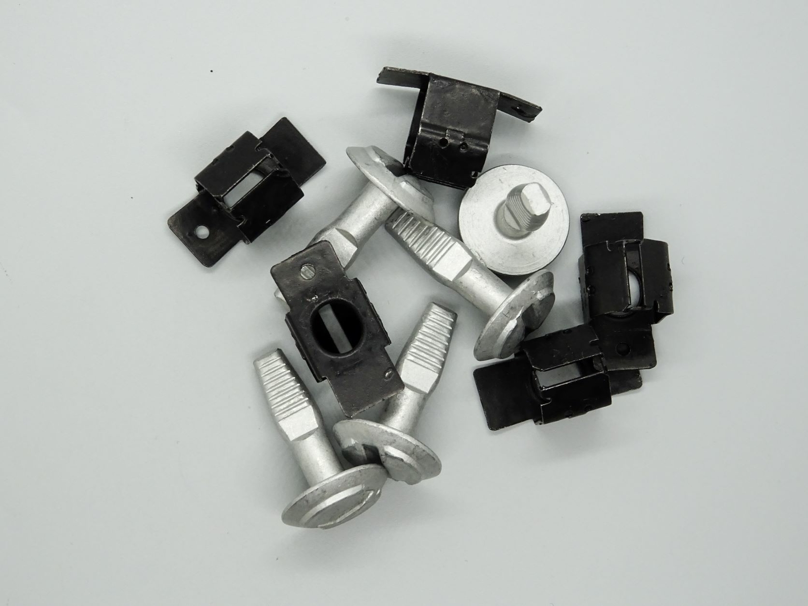 5x Skid Plate Revolving Closure Screws Clips for Citroën C5 Peugeot 407 ...