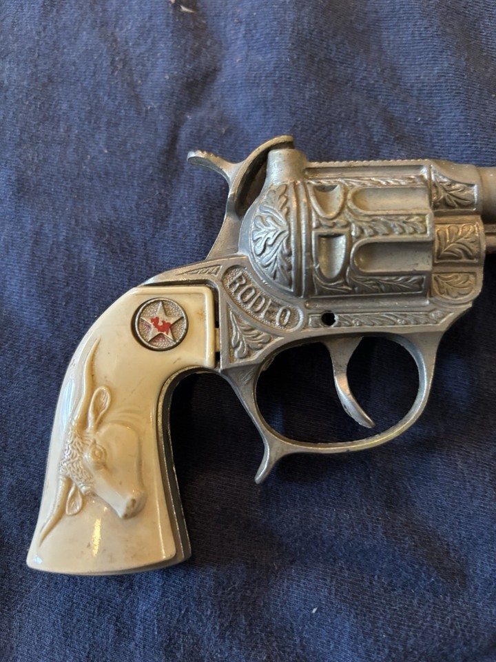 Hubley Rodeo Cap Gun And Roy Rogers Holster | eBay