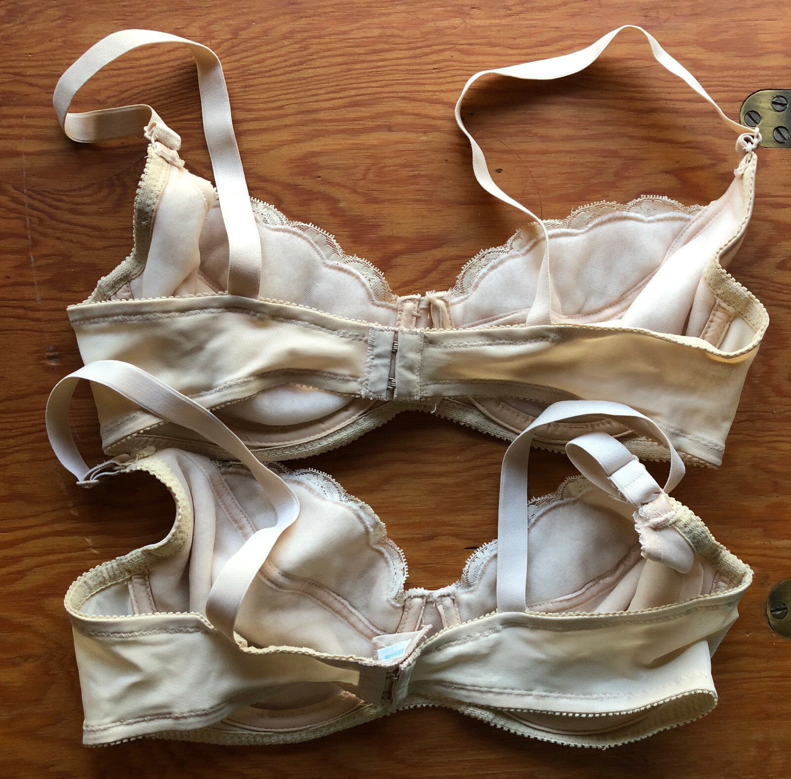 Lot of 2 Women's Vintage Bras Beige UNDERSCENE Style 952 underwire 34C ...