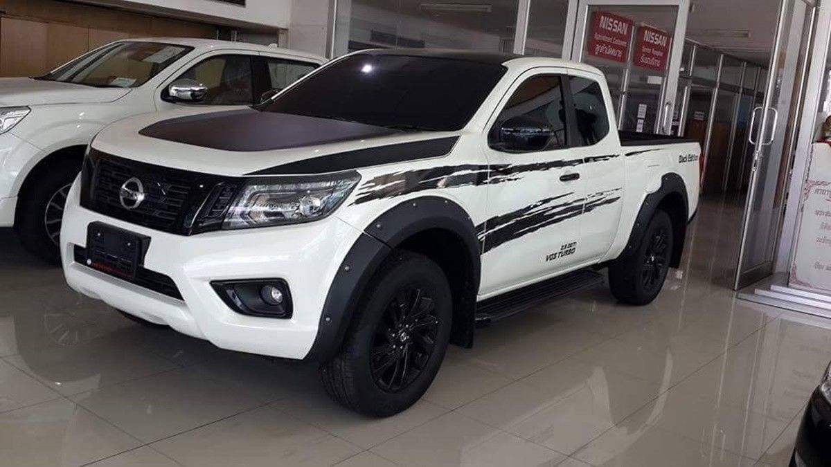 NAVARA NP300 D23 2015-18 BLACK EDITION SERIES STICKER DECAL PLATE FOR ...