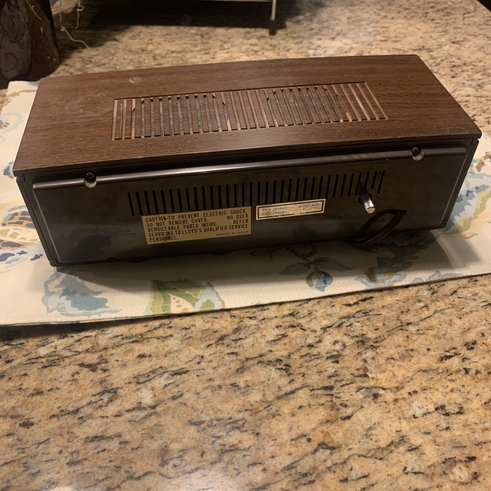 Vintage Lloyd's Solid State Speaker Alarm Clock Radio Model 9J42G-37A ...