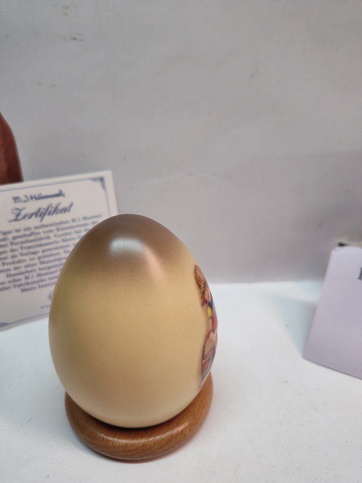 GOEBEL/MJ HUMMEL 1998 "EGG FAVORITE PET" 3" w/STAND FINAL ISSUE (#143/A) | eBay