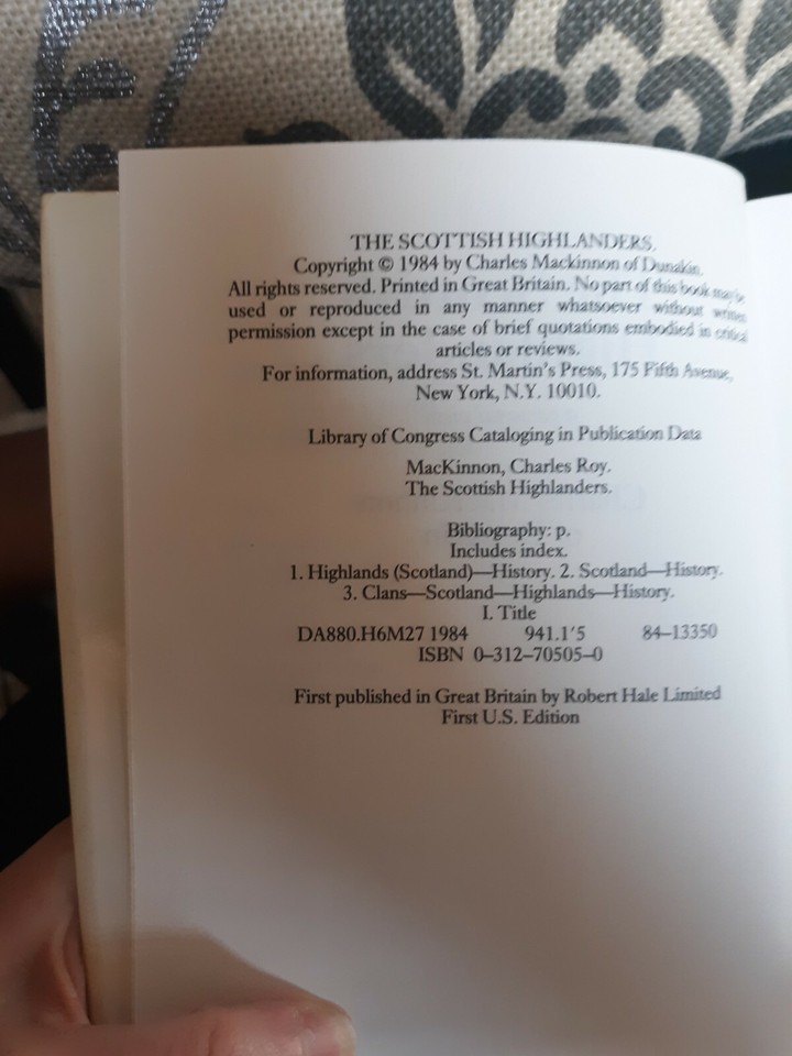 Scottish Highlanders By CHARLES MACKINNON 1984 illustrated | eBay