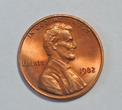1982 copper small date Lincoln penny uncirculated lightly toned. MS ...