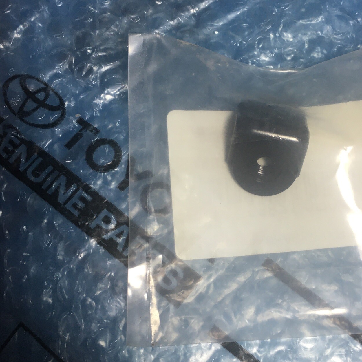 Genuine OEM 2019-23 Rav4 Toyota 53821-0R040 Bracket Fender Front, Lower ...