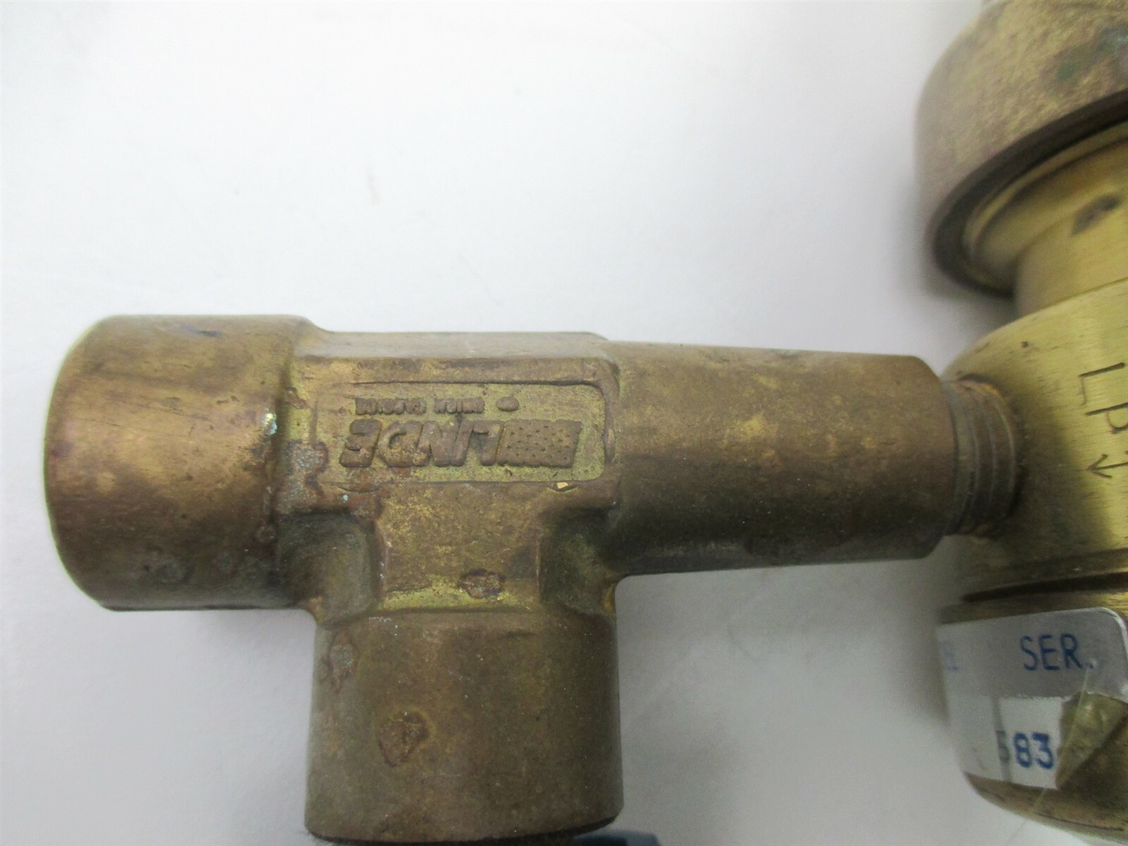 Union Carbide Gas Regulator Linde Specialty Gases with USG 0-4000 PSI ...