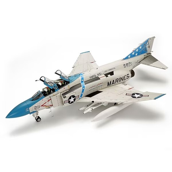 Tamiya 60306 1/32 McDonnell Douglas F-4J Phantom II 1/32 Aircraft ...