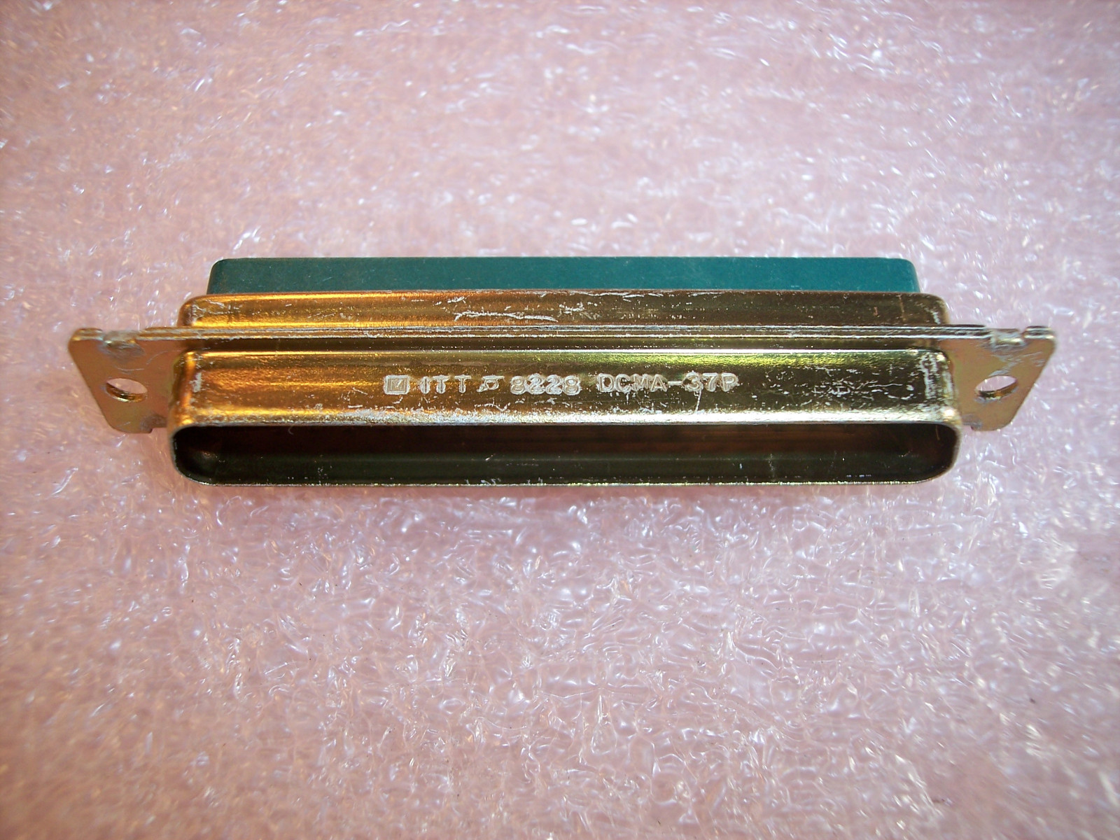 QTY (1) DCMA-37P ITT 37 POSITION D-SUB HIGH RELIABILITY WITH CONTACT ...