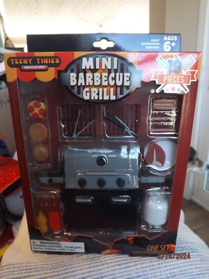 Teeny Tinies Mini Barbecue Grill PlaySet--19 Pieces--Brand New | eBay