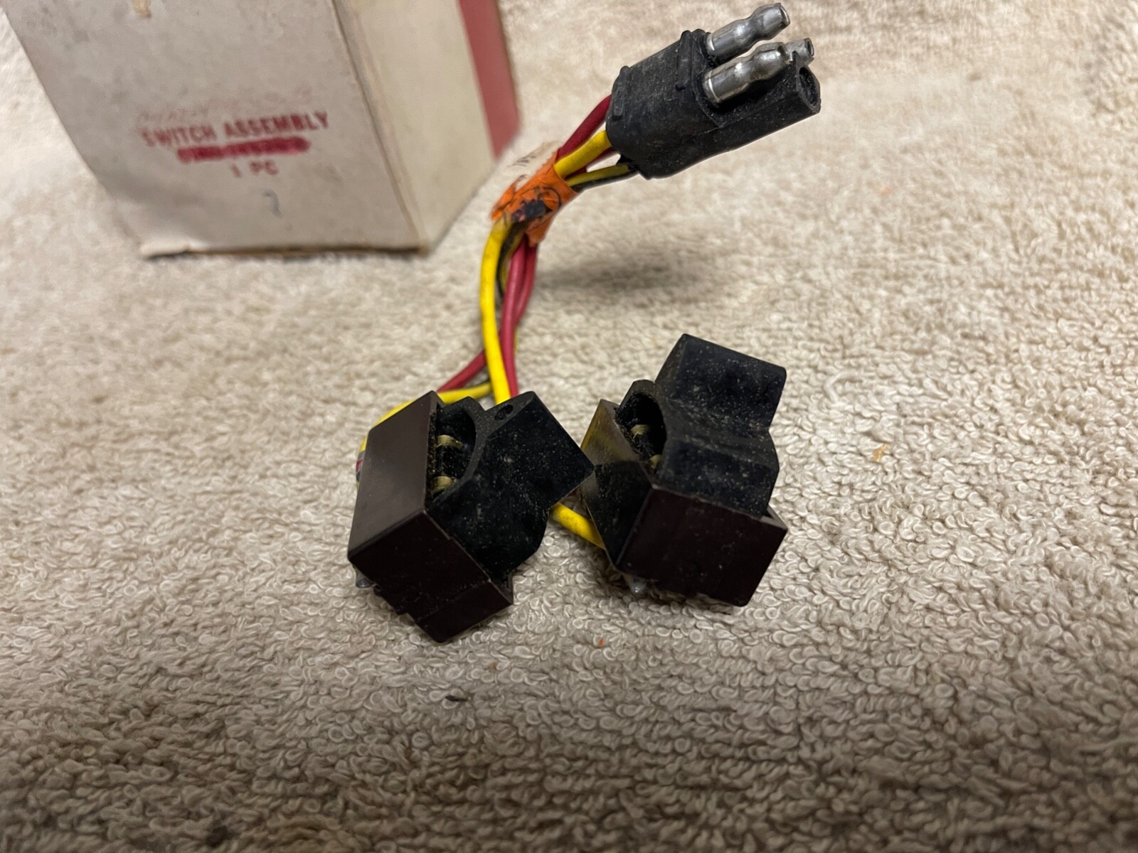 NOS FORD FOMOCO C1AB-14529-B 1961-1963 GALAXIE STATION WAGON REAR ...