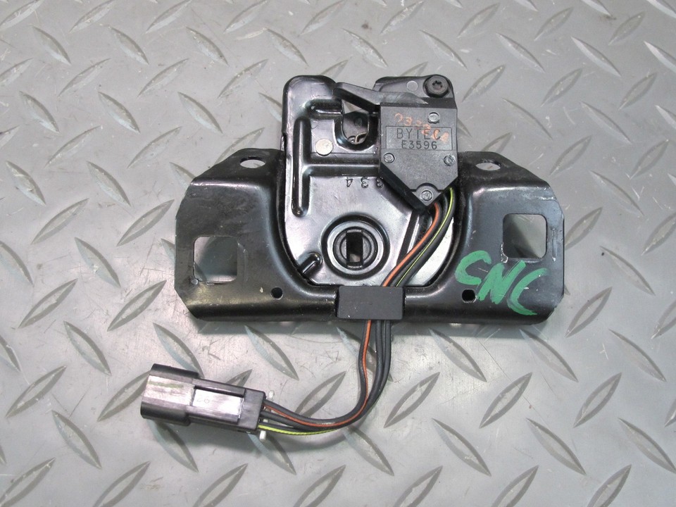 98-04 CHEVROLET CORVETTE C5 CONVERTIBLE REAR TRUNK HATCH LOCK LATCH OEM ...