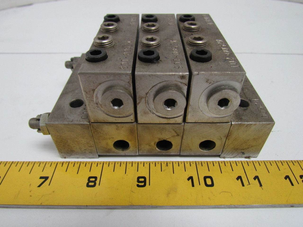 Farval M2500 3-section Divider Valve Assembly M2500-20t 10s for sale ...