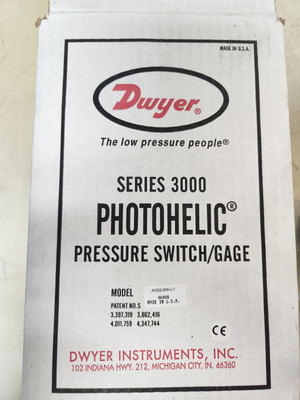 New NOS Dwyer A3002-SRH-LT Photohelic Pressure Switch/Gage Series 3000 ...