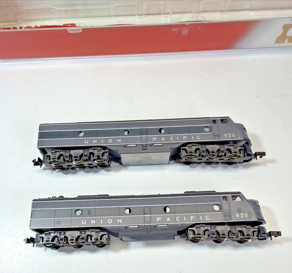 N SCALE RIVAROSSI ARNOLD UP UNION PACIFIC DIESEL ENGINE PWR DUMMY ...
