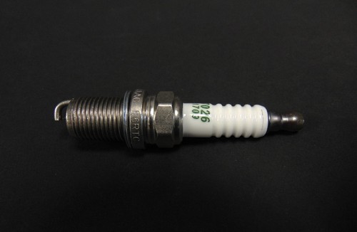OEM Arctic Cat ATV Spark Plug 3040-031 READ LISTING | eBay