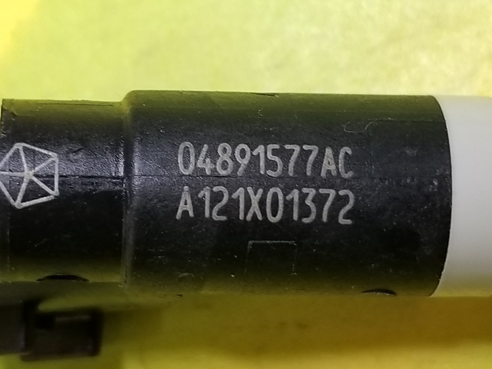 SINGLE GENUINE SIEMENS 04891577AC 07-15 CHRYSLER/ DODGE/ JEEP 2.0L 2.4L ...