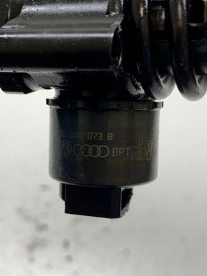 VW TOURAN 1T1, 1T2 03G130073B 0414720403 Injecteur de Carburant 2.00 ...