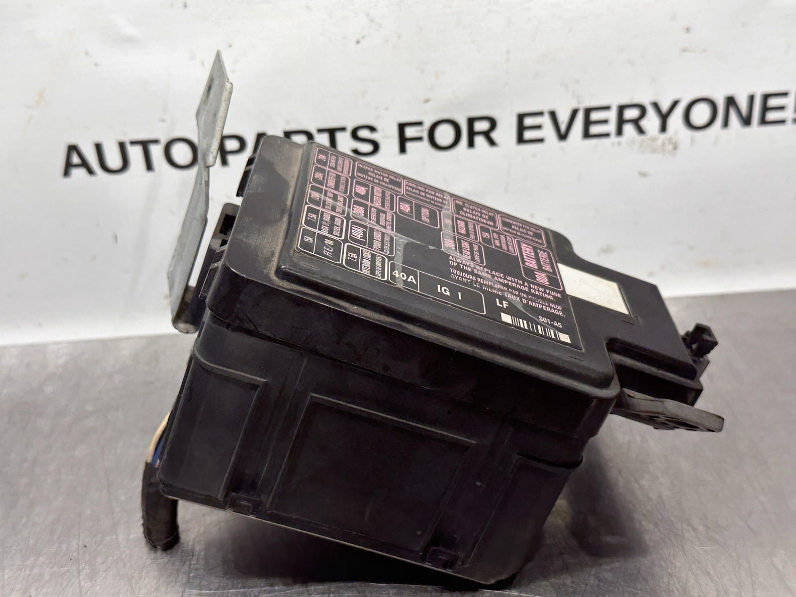 1996-2000 Honda Civic EK Under Hood Fuse Box w/ Fuses Relays & Diagram ...
