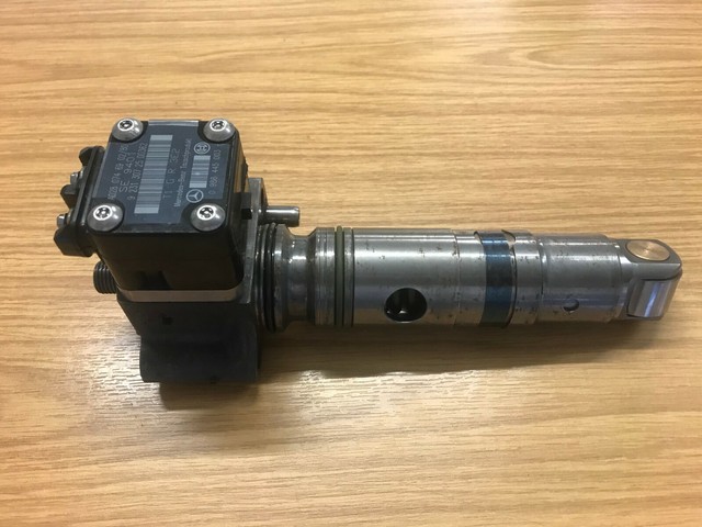 MERCEDES ATEGO Om906 2002 Year Injector Pump A0280746902 0414799008 for ...