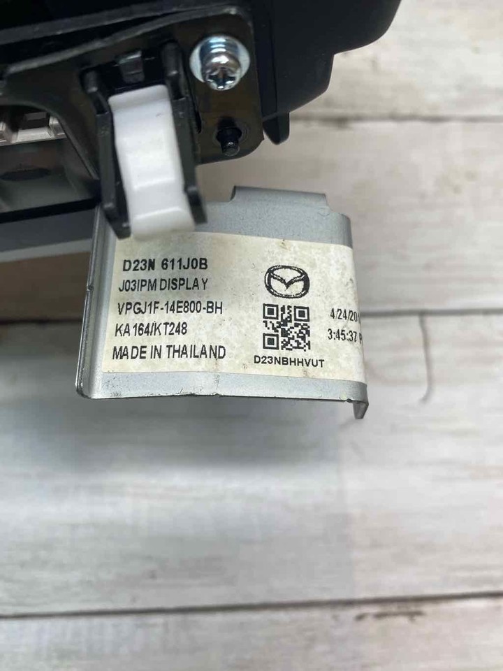 Mazda CX3 radio am fm 18 to 22 display screen assy OEM touch screen ...
