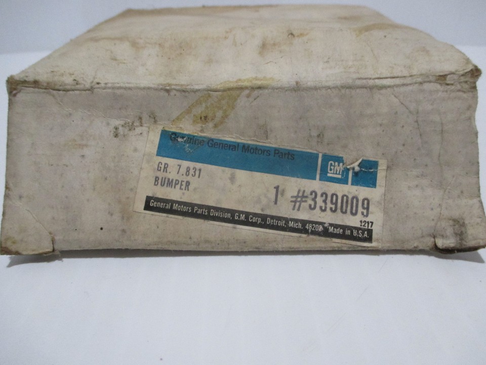 1974-79 GM Left Front Bumper Face Bar Hand Bumper Assembly NOS 339009 ...