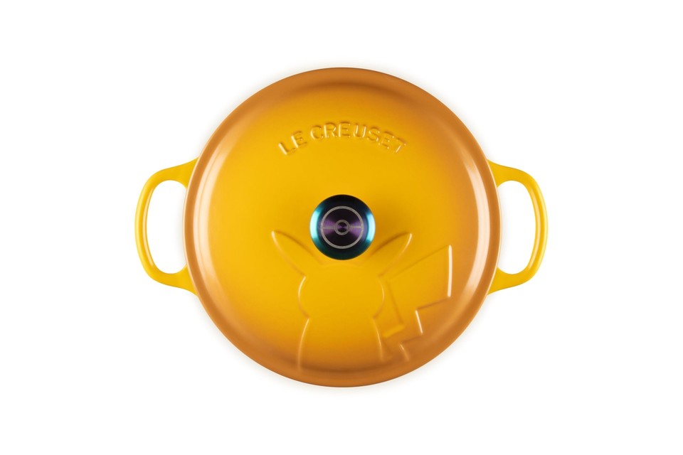 Le Creuset Pokemon Signature Cocotte 22cm Iridescent Knob [Authorized ...