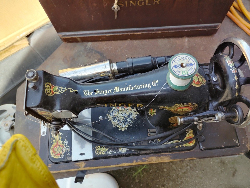 Vintage Singer sewing machine | eBay