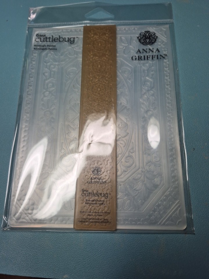 Anna Griffin Cuttlebug Cricut Bundle 2 | eBay