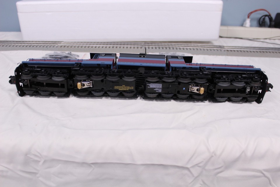 Lionel # 1933620 The Polar Express Polar Railroad Legacy Bi-Polar # E ...