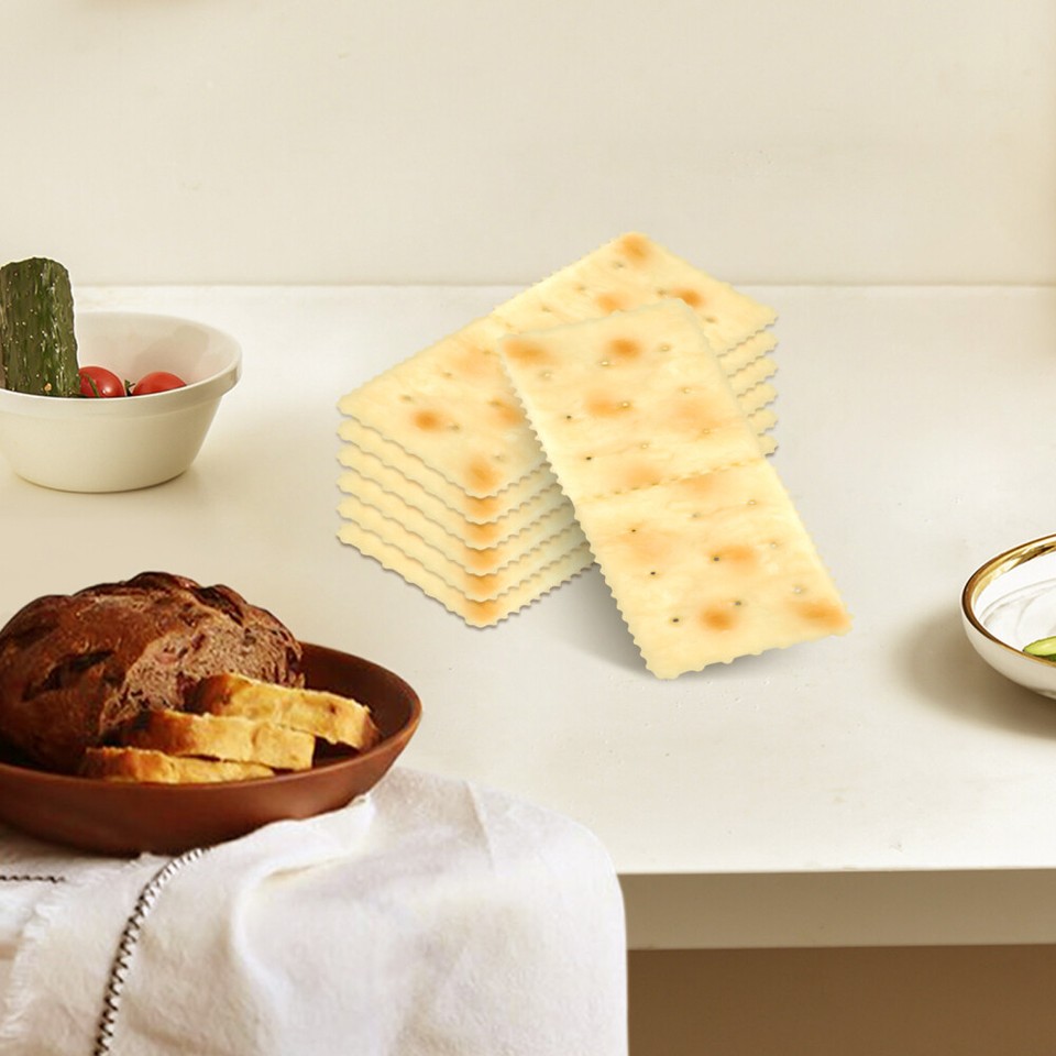 5 Pcs Artificial Crackers Fake Cookie Imitation Soda Food Biscuit Decor ...