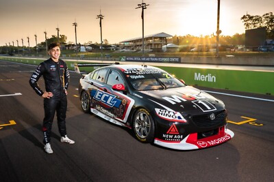 V8 Supercars motor racing drivers team car photo, Bathurst, holden ...