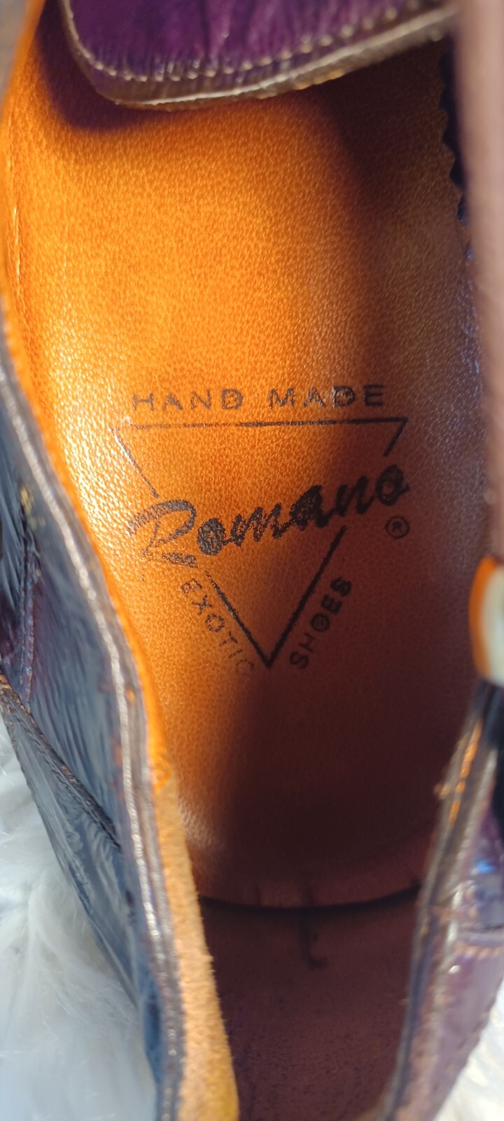 ROMANO Exotic Hornback Alligator Crocodile Laced Squa… - Gem