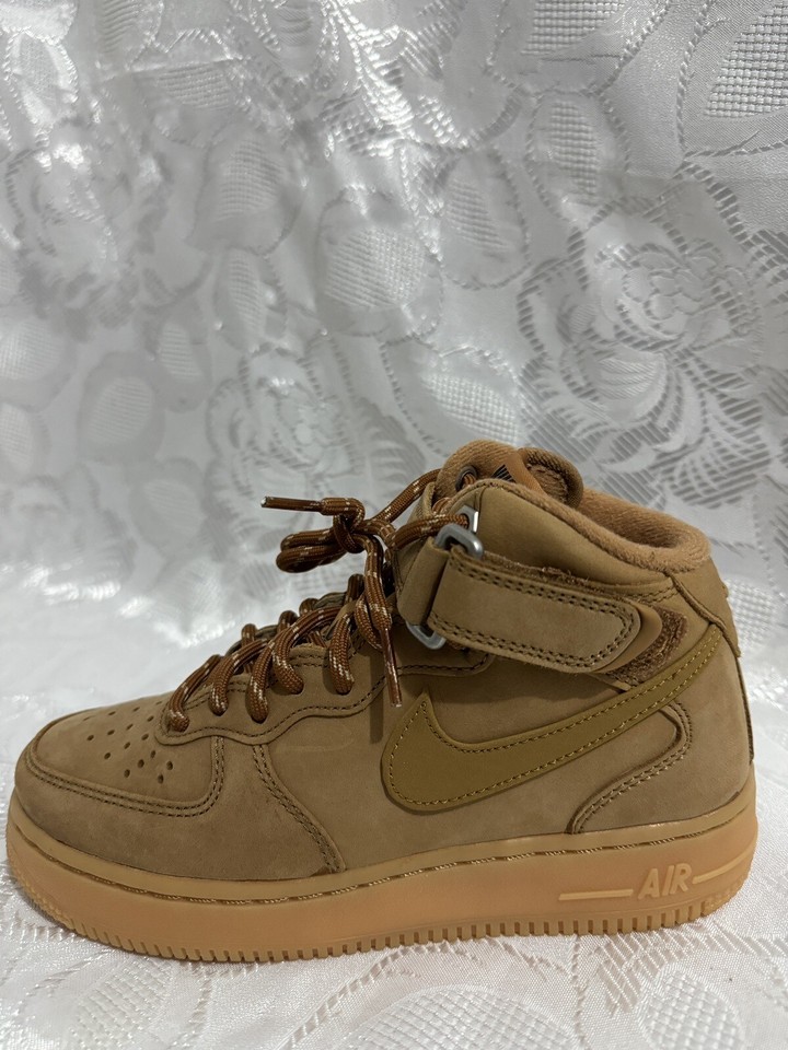 NIKE AIR FORCE 1 SZ 3.5Y OR 5W DJ9158 200 FLAX WHEAT BROWN GUM BOTTOM ...