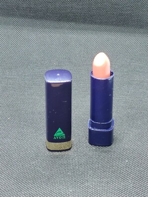 AVON Unlimited Moisture Lipstick - Iced Mocha NEW NOS unsealed | eBay