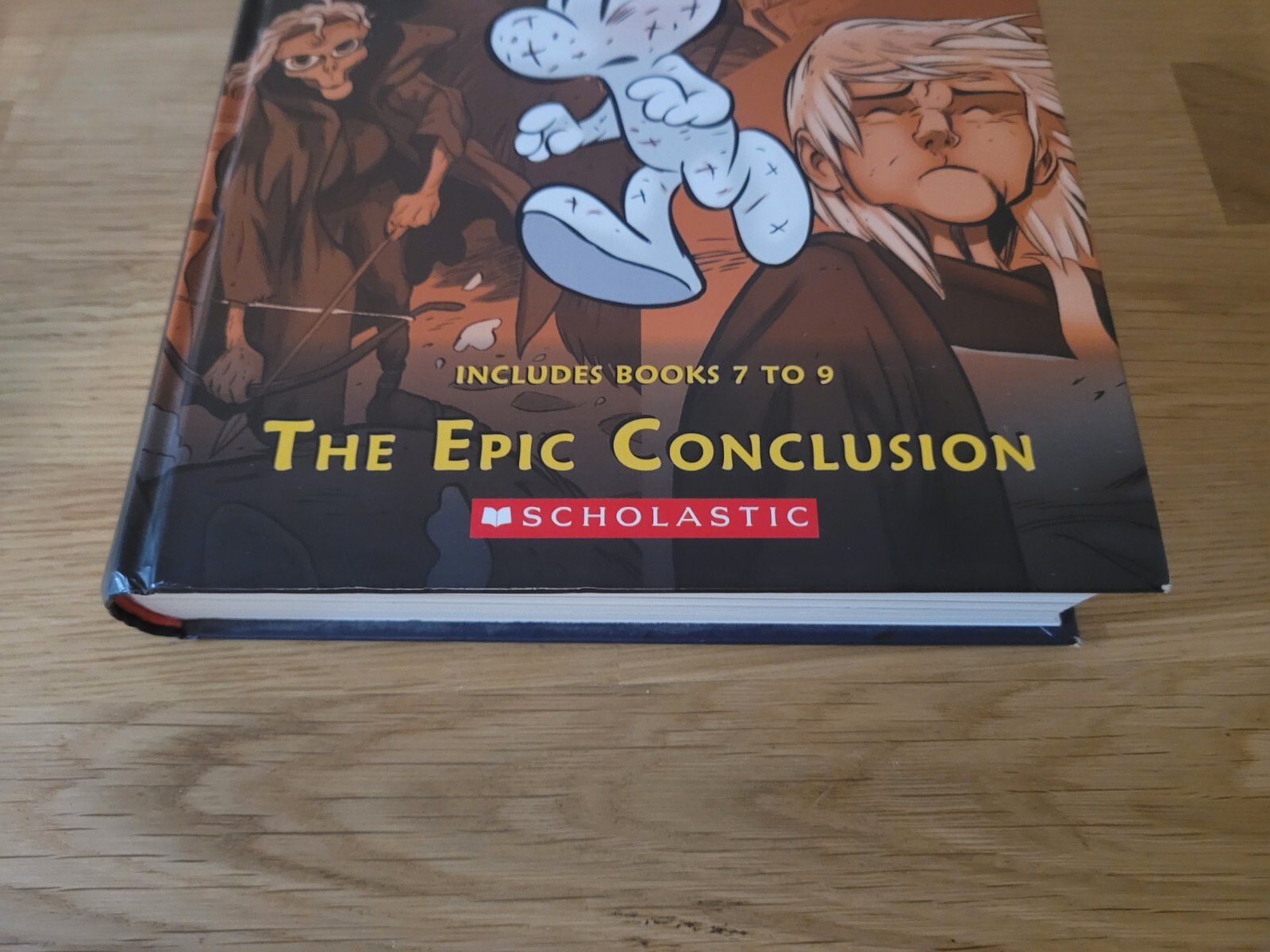 Bone The Epic Conclusion includes books 7 to 9 Scholastic Jeff Smith ...