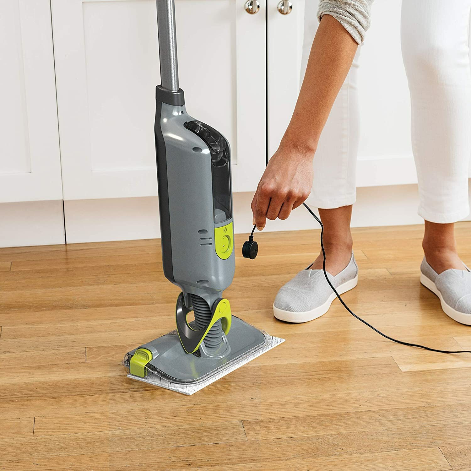 Shark VM252 VACMOP Pro Cordless Hard Floor Vacuum Mop with Disposable ...