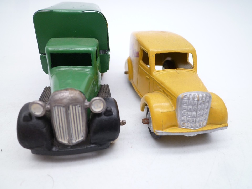 VINTAGE DINKY TOYS EARLY COMMERCIAL PAIR / RESTORED 25 SERIES CARTER ...