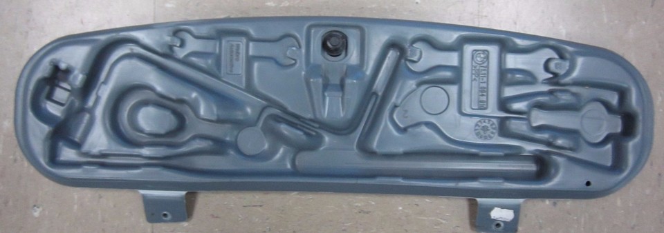 2001-05 BMW E46 325 328 330 TRUNK TOOL BOX TRAY OEM ⭐71111094910⭐L3⭐ | eBay