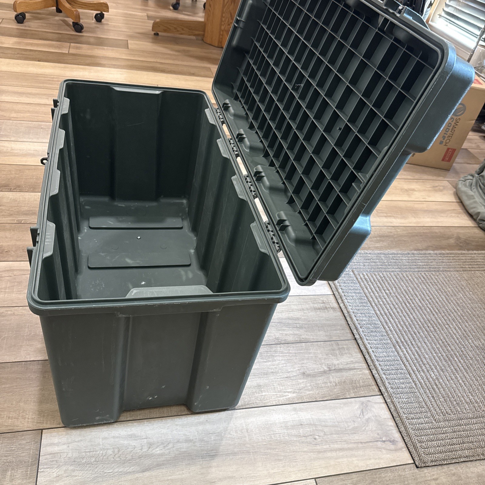 Hardigg Military Case TL500i Hard Case Storage Box Foot Locker 32x15x18 ...