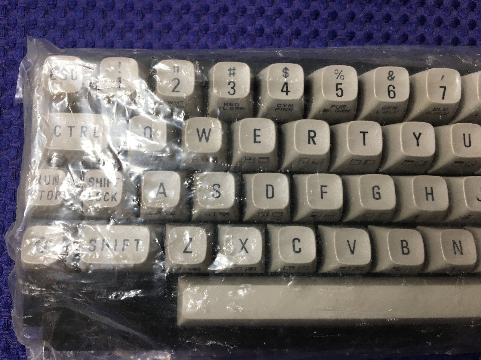 NEW Vintage Commodore C16 Keypad NOS 251798-01 1784 1027 All Gray Key ...