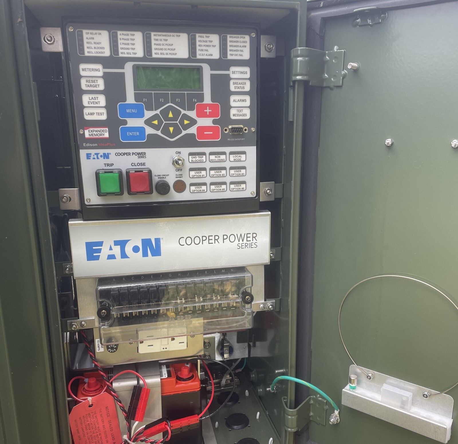 Visible-Break Padmounted 2017 /Underground TypSe VFI, Flud-insulated ...