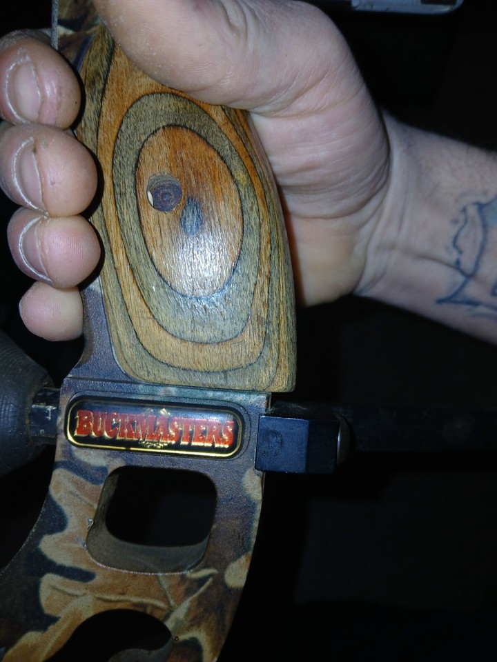 Jennings Archery Buckmaster Compound Bow In Hard Case Camouflage With ...