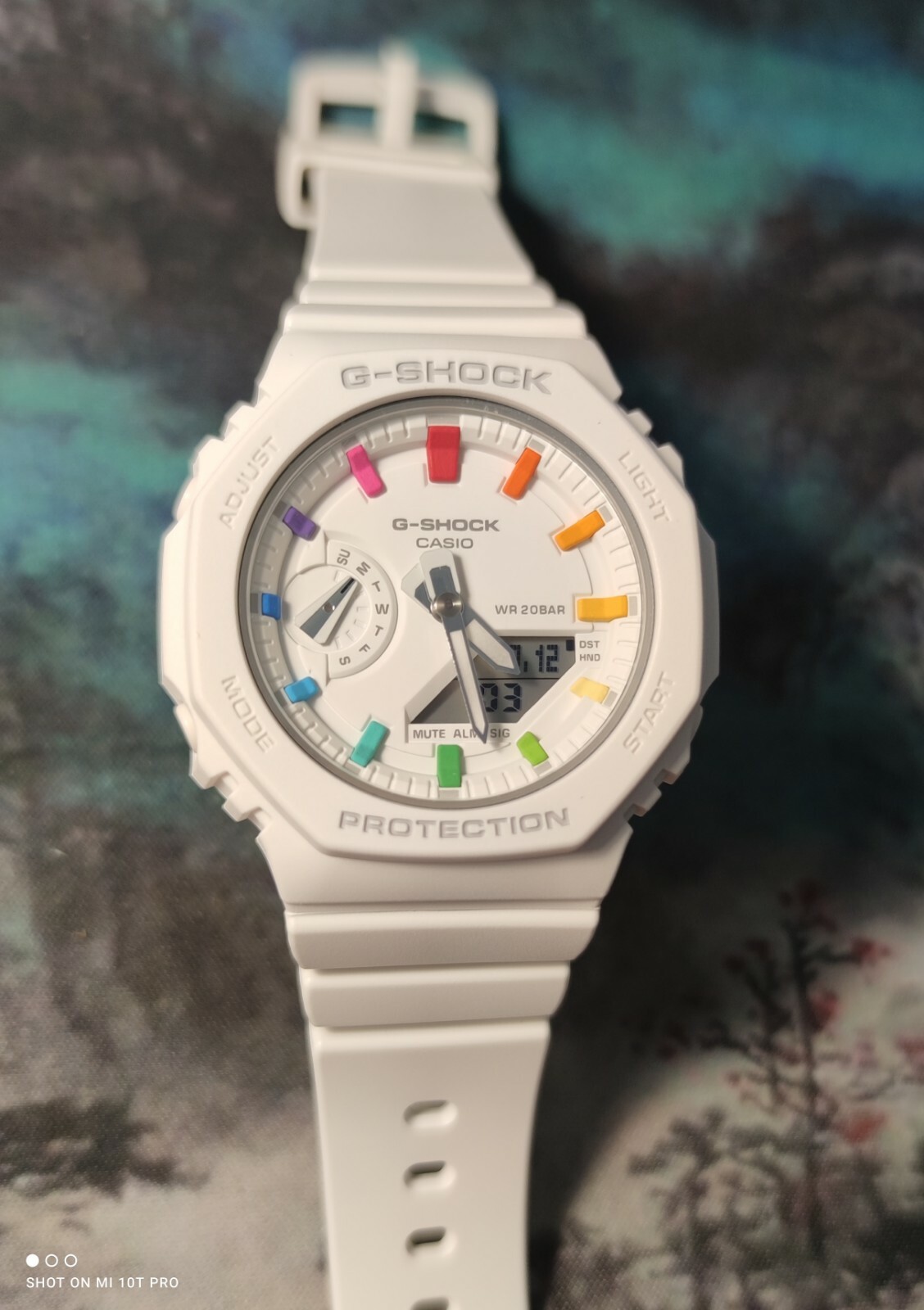 [SOLD] Casio G-Shock rainbow GMA-S2100 mini Casioak white professional ...